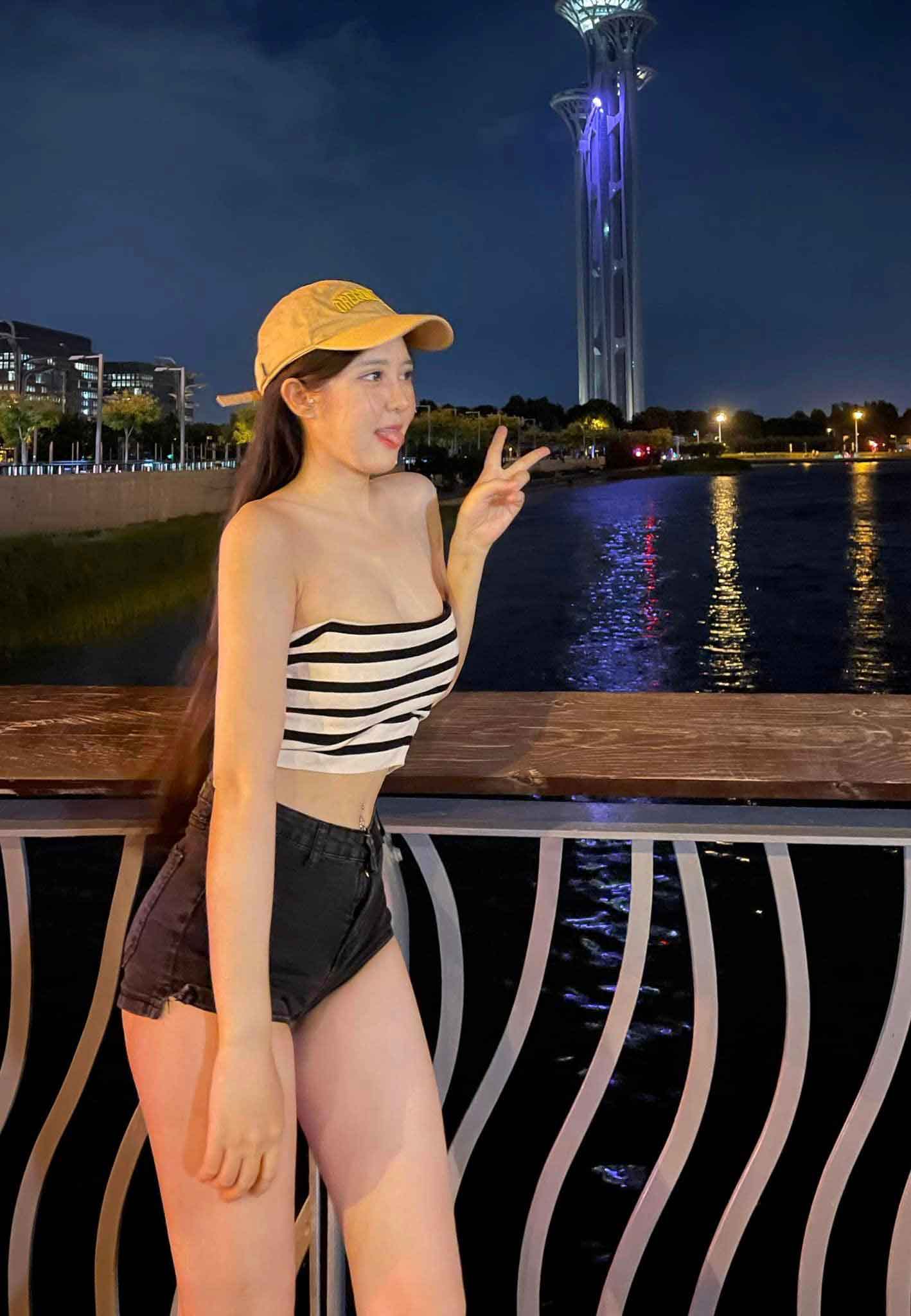 วาร์ปเด็ด น้องหญิงเฟย Suchaya Srimaungmar สาวสวยดาว TikTok