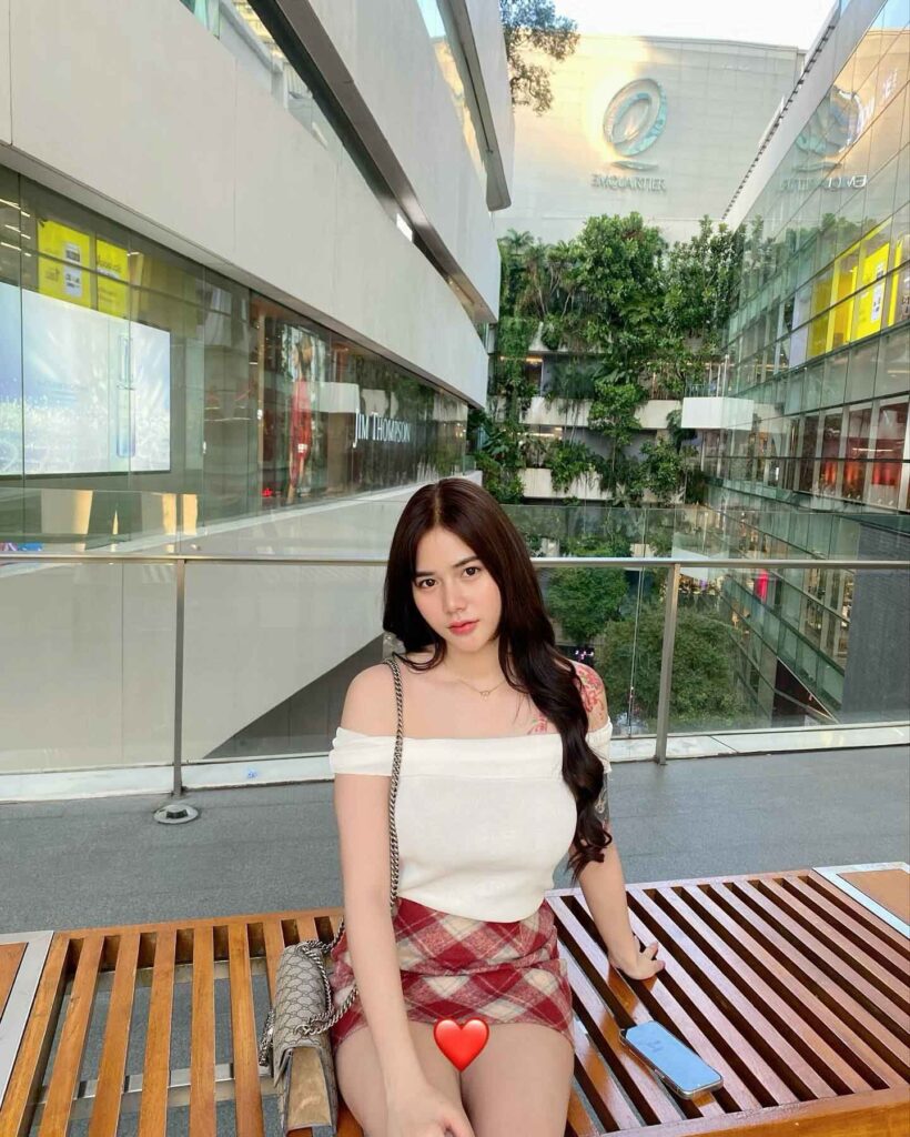 เปิดวาร์ป Eveeve kamonchnok สาวน่ารัก หุ่นเอ็กซ์ เร้าร้อน จัดจ้าน ทีเด็ด