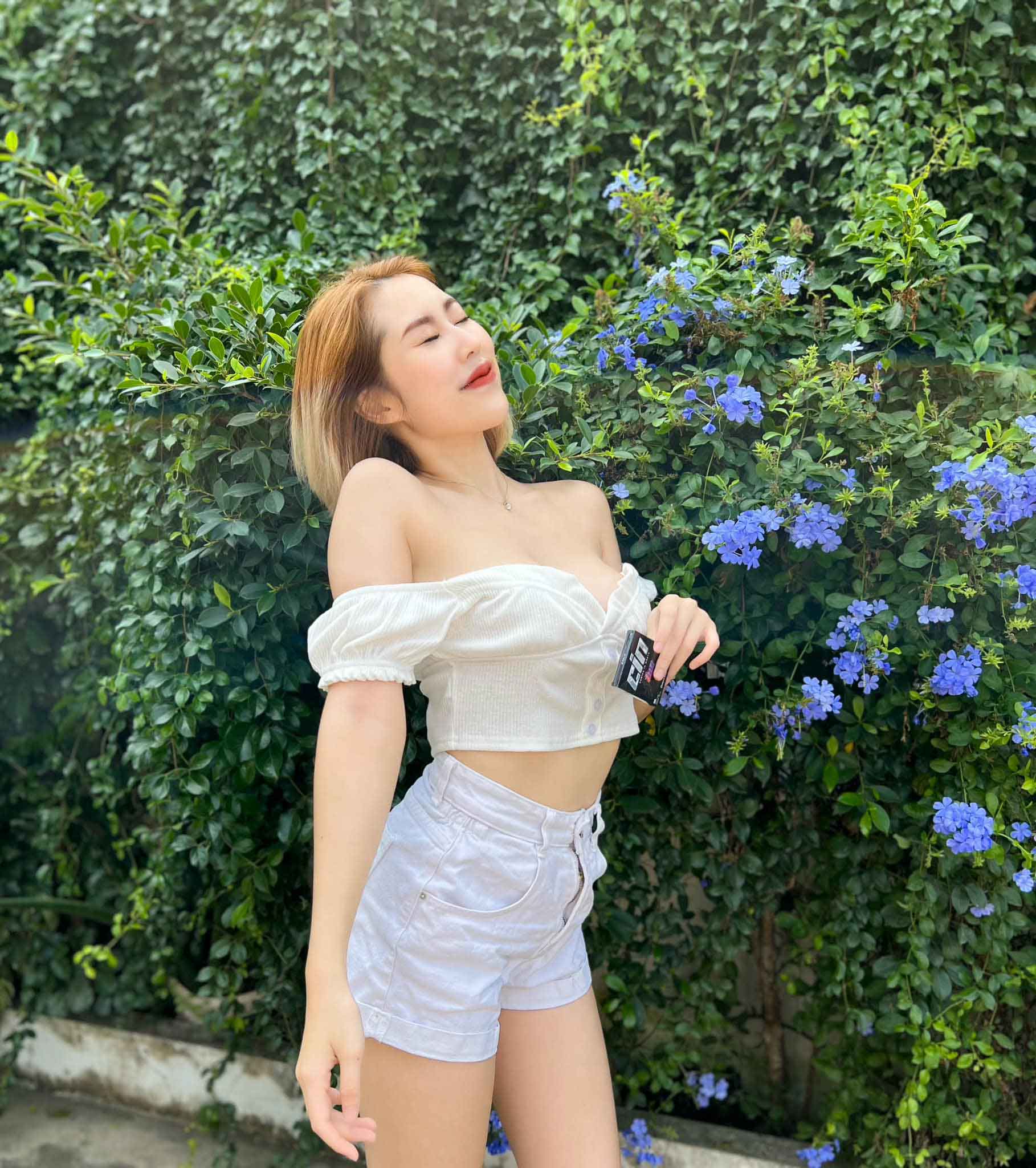 วาร์ปเด็ดๆ Aung Aing Maneenoot สาวเน็ตไอดอลหุ่นนางแบบทรงเสน่ห์