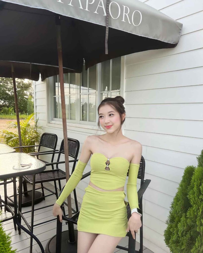 วาร์ปเด็ดๆ ดรีม Kamonrat สาวสาว หุ่นแซ่บ เร้าใจ ดาว tiktok ร้อนแรง